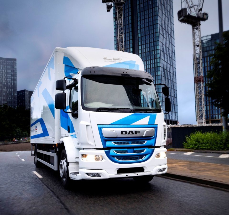 DAF Trucks rolls-out dedicated Electric Vehicle technician training